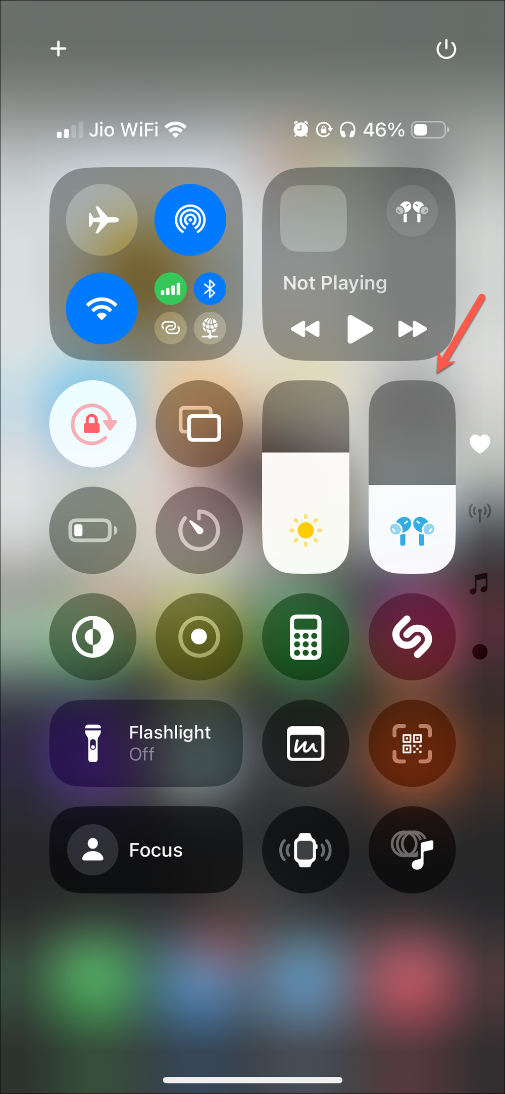 How to Turn On and Use Adaptive Audio on AirPods Pro 2 and AirPods 4 (ANC)