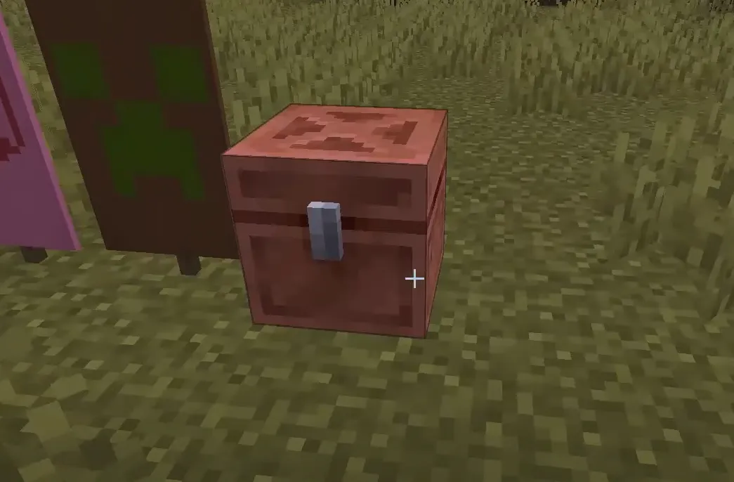 Make a Copper Chest in Minecraft — recipe, waxing, and sorting