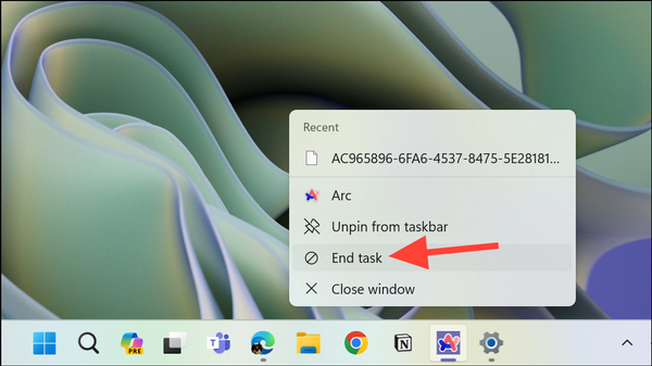 How to Enable ‘End Task’ Option Directly Into Windows 11 Taskbar