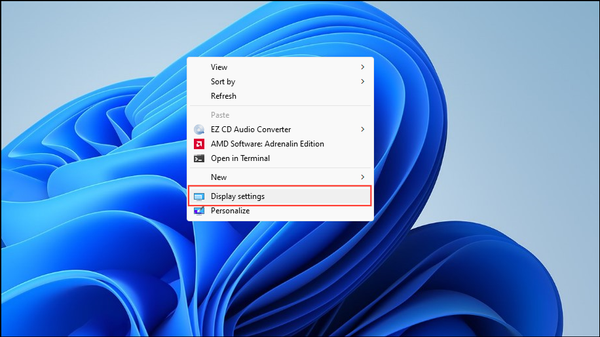 How to fix when the screen is stuck on zoomed in on Windows