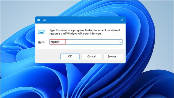 How to Change Taskbar Size in Windows 11