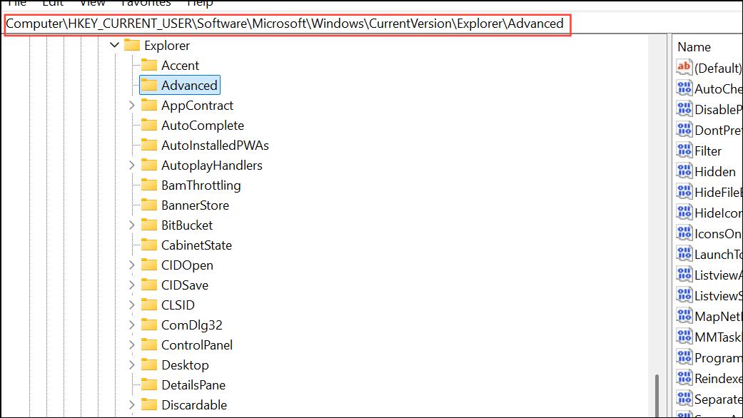 Show App Labels on Windows 11 Taskbar