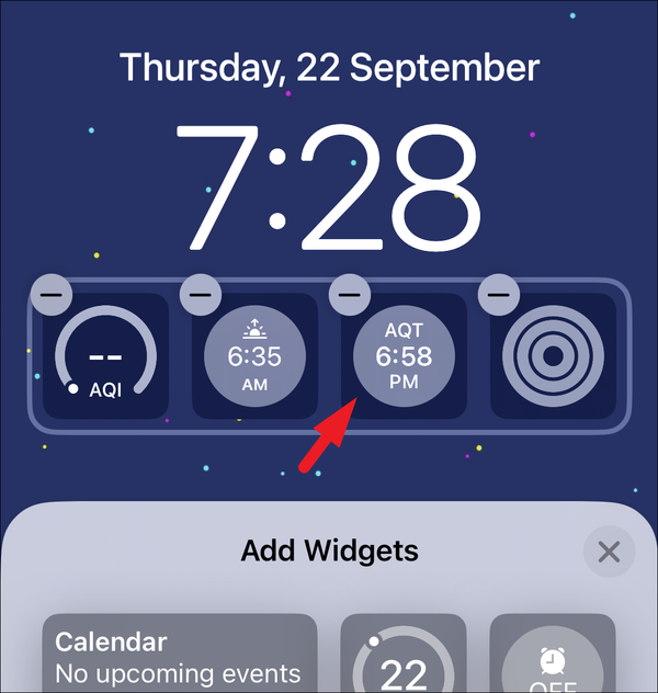 How to Change City in Clock Widget on iPhone Lock Screen